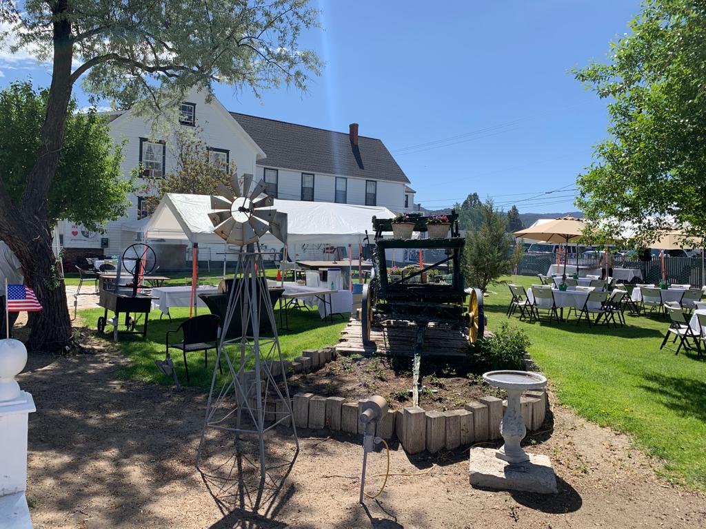 Restaurant & Bar – Bridgeport Inn